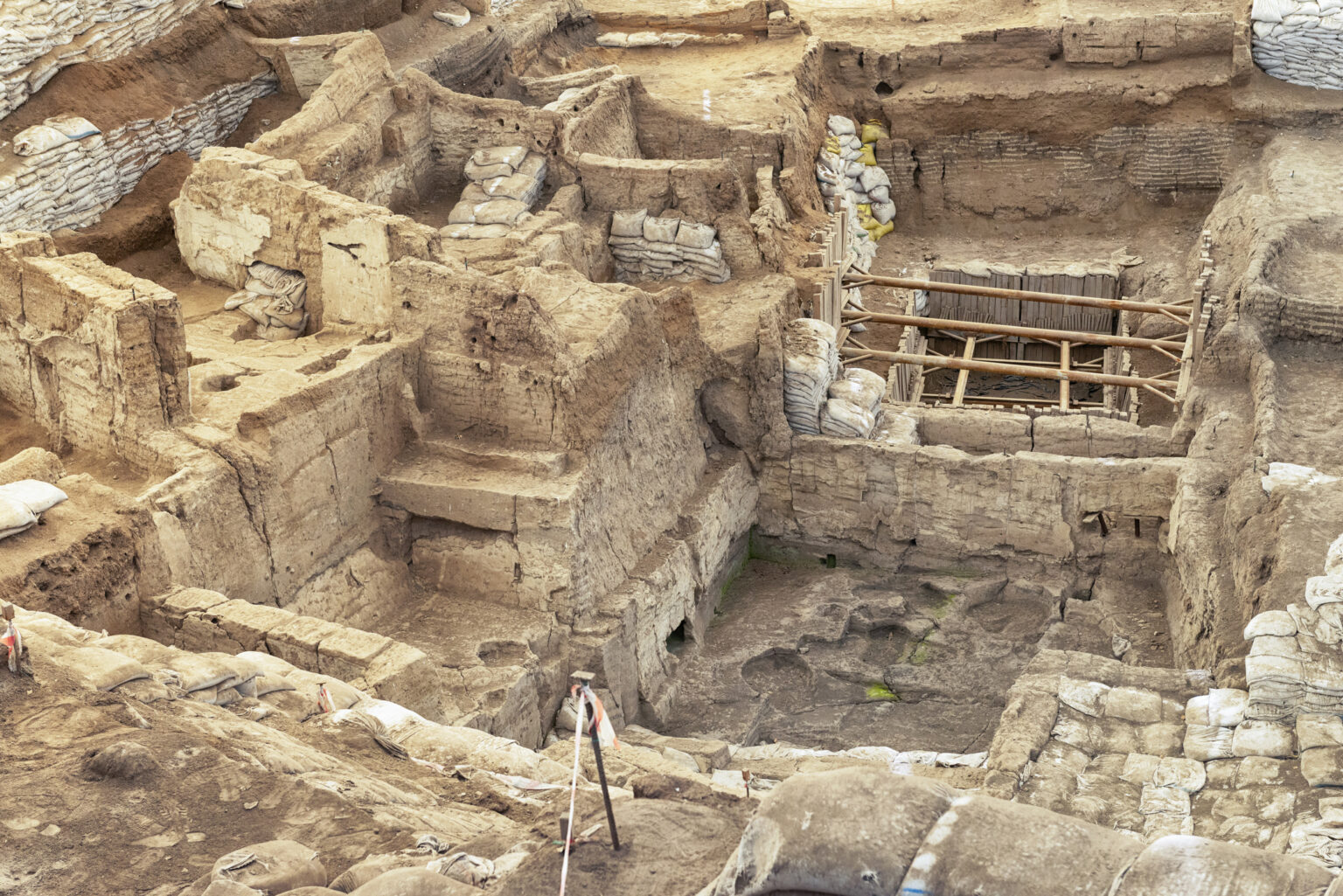 Exploring The Extremely Ancient World of Çatalhöyük: A City Unlike Any ...