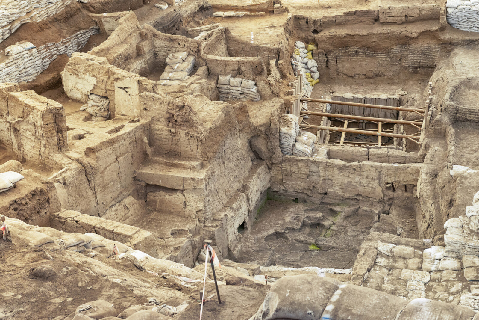 Exploring The Extremely Ancient World of Çatalhöyük: A City Unlike Any ...